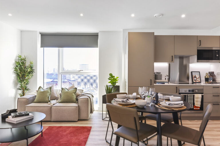 Mercer West Madison East - Wellington Place